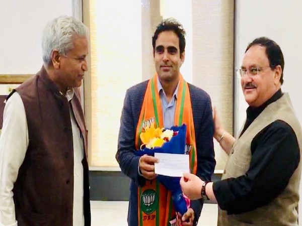 Major Surendra Poonia joins BJP